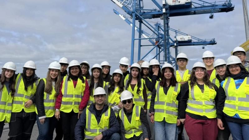 Aprendiendo en terreno: estudiantes de Insuco Chillán visitan Puerto de ...